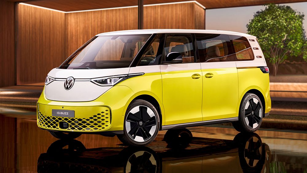The electric Kombi has arrived! 2023 Volkswagen ID Buzz people mover ...