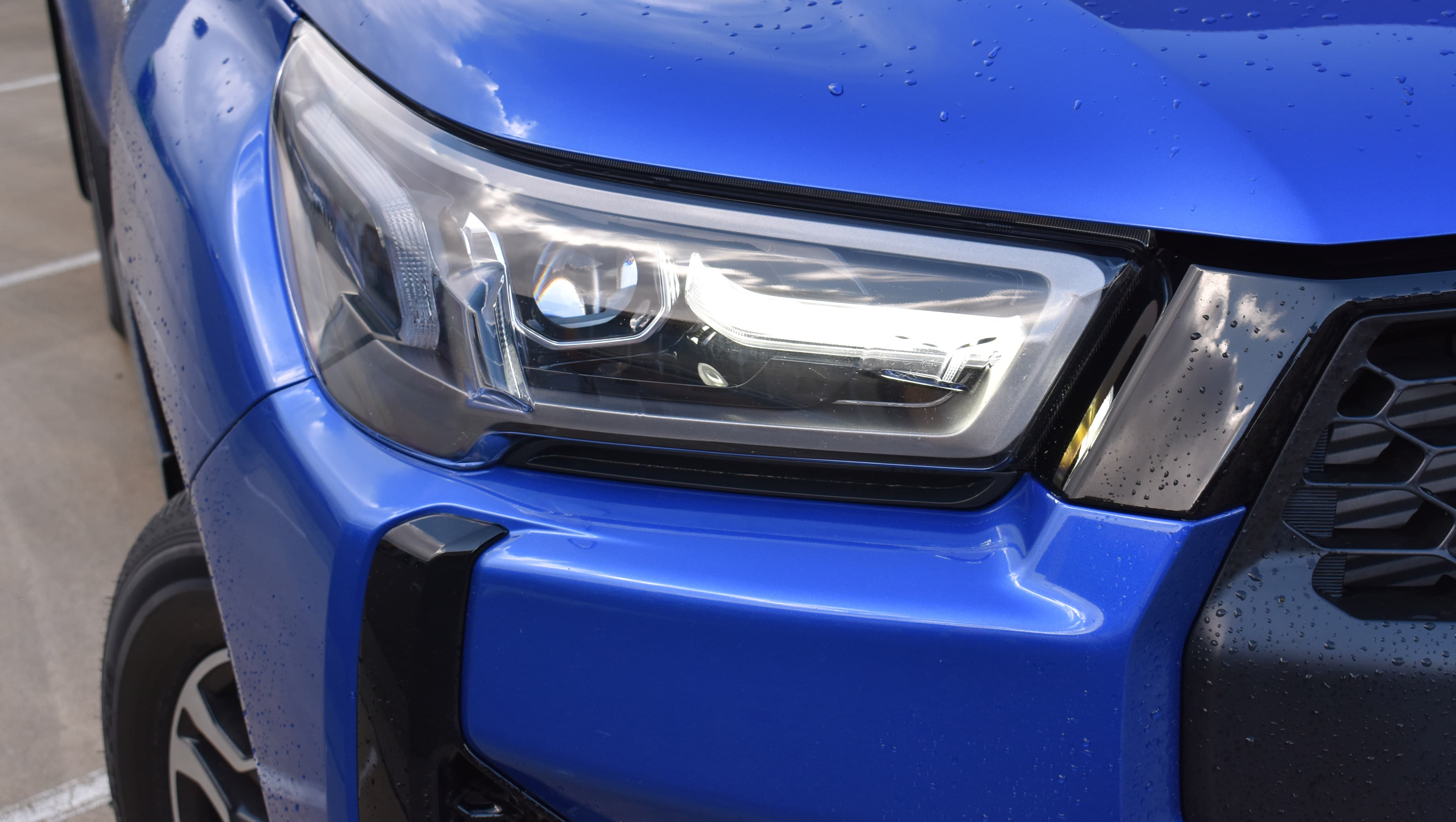 Vans vs utes - which is the better work truck? Why the Ford Transit ...