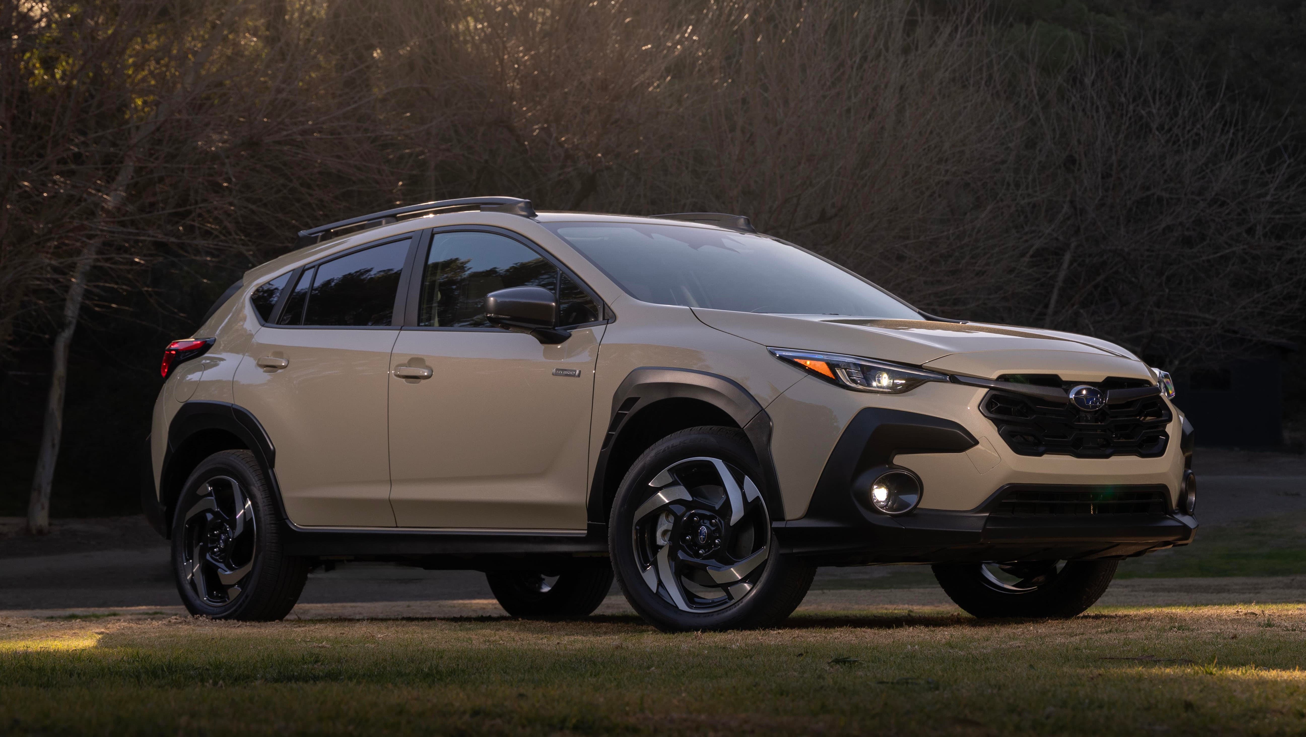 Toyota Corolla Cross' nightmare? Upgraded 2025 Subaru Crosstrek hybrid with 1000km driving range ...