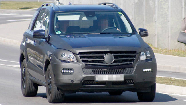 Mercedes-Benz ML spy shots - Car News | CarsGuide