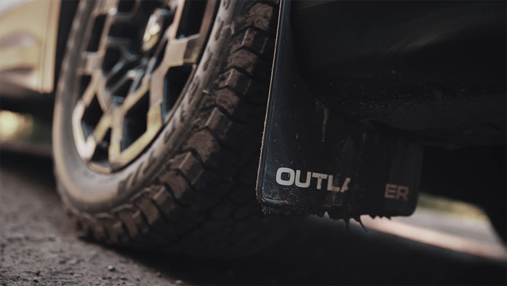 2026 Mitsubishi Outlander Ralliart teased? Mitsubishi hints at ...