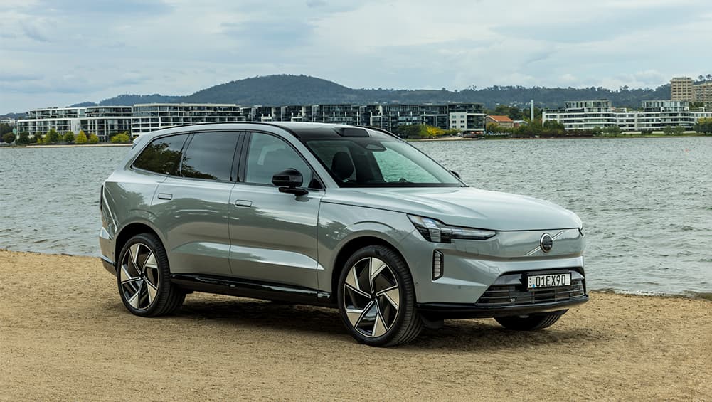 Volvo EX90 Plus Twin Motor 2025 review: snapshot – Base-spec 7-seat EV ...