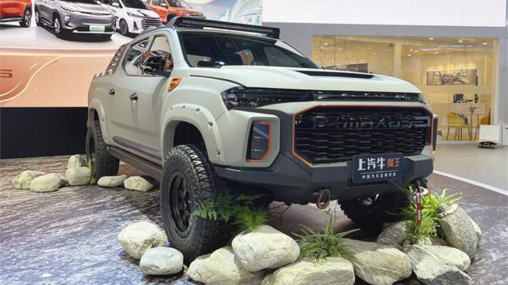 China has gone ute crazy: From off-road monsters to efficient EVs ...