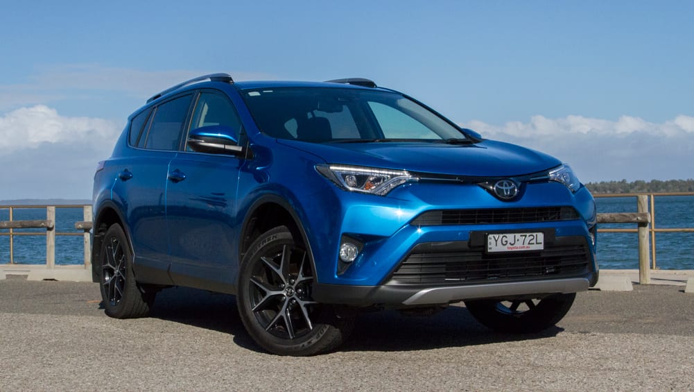 Toyota RAV4 GXL 2018 review | CarsGuide