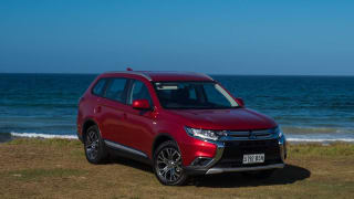 Mitsubishi Outlander 2018 | CarsGuide